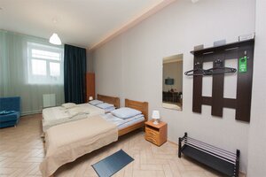 Koral Hotel (Pogranichnaya Street No:50, Petrozavodsk), otel  Petrozavodsk'tan