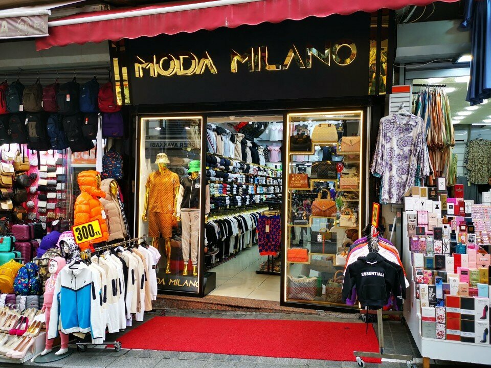 Giyim mağazası Moda Milano, İstanbul, foto