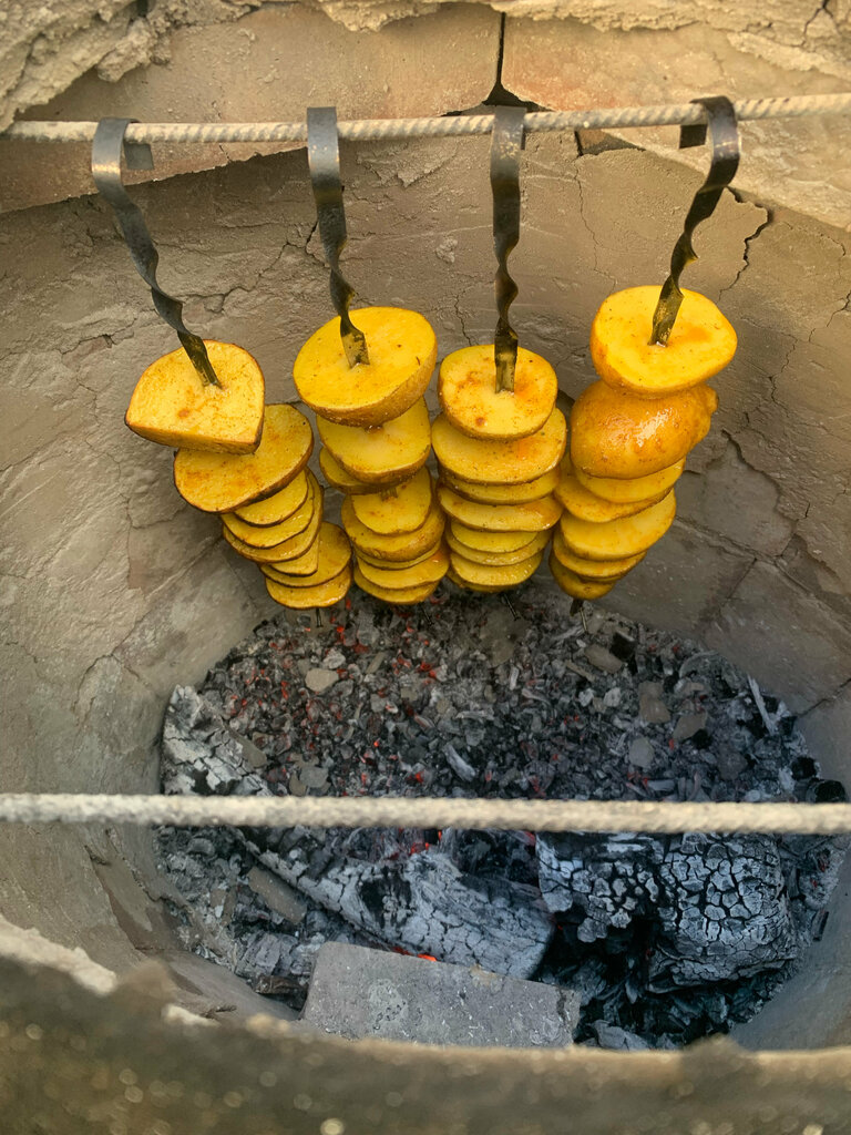 Hazır yemek teslim servisleri Шашлык из тандыра, Boguçar, foto