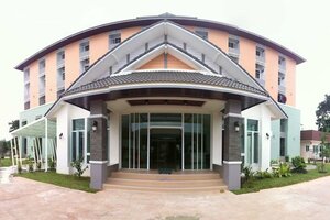 The Cotton Apartment & Resort (Phuket, Kathu, Pa Tong, Soi Nanai 2), otel  Khon Kaen'den