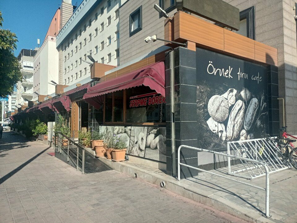 Ekmek fırını Örnek Unlu Mamülleri, Antalya, foto