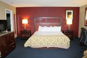 Apm Inn and Suites (Maryland, Washington County, Hagerstown Regional Airport), otel  Hagerstown'dan