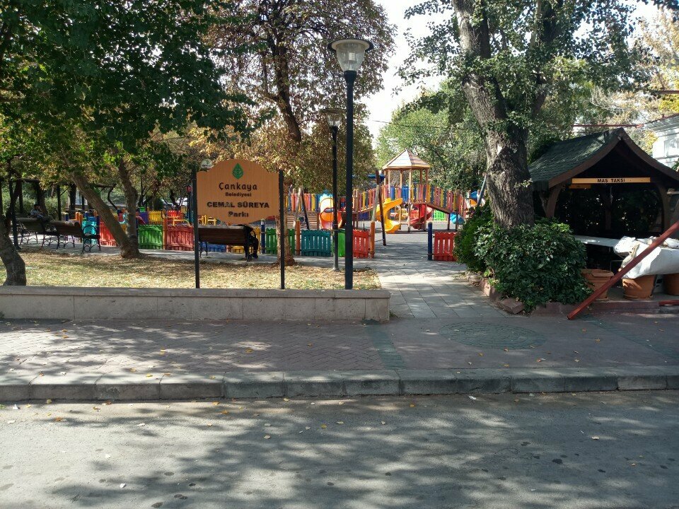 Parklar ve ormanlar Cemal Süreya Parkı, Ankara, foto