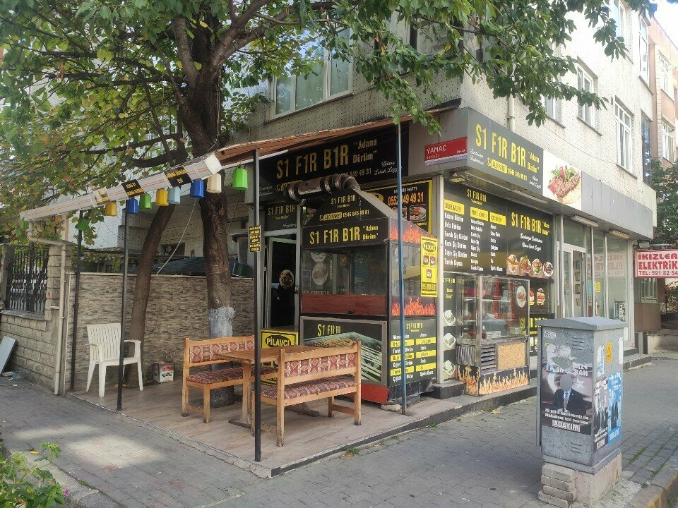 Fast food S1 F1R B1R Adana Dürüm, İstanbul, foto
