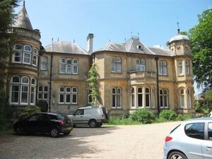 Fieldways (England, Wiltshire County, Trowbridge, Hilperton Road), otel  Trowbridge'den