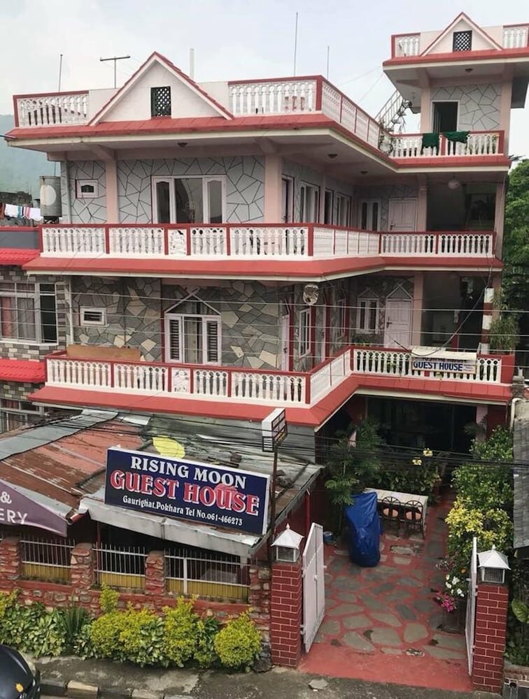 Otel Rising Moon Guest House, Pokhara, foto