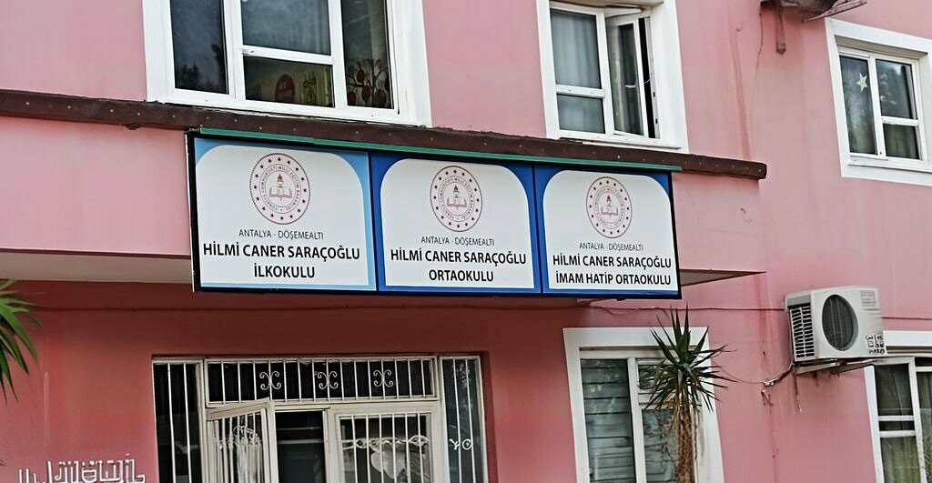 Ortaokul Hilmi Caner Saraçoğlu İmam Hatip Ortaokulu, Döşemealtı, foto