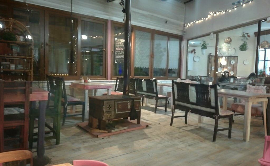 Kafe Peçka Vintage Atölye Cafe, Edirne, foto