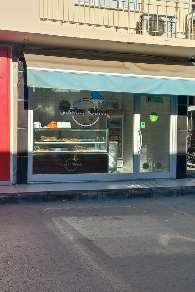 Ekmek fırını Serdar Börek, İzmir, foto