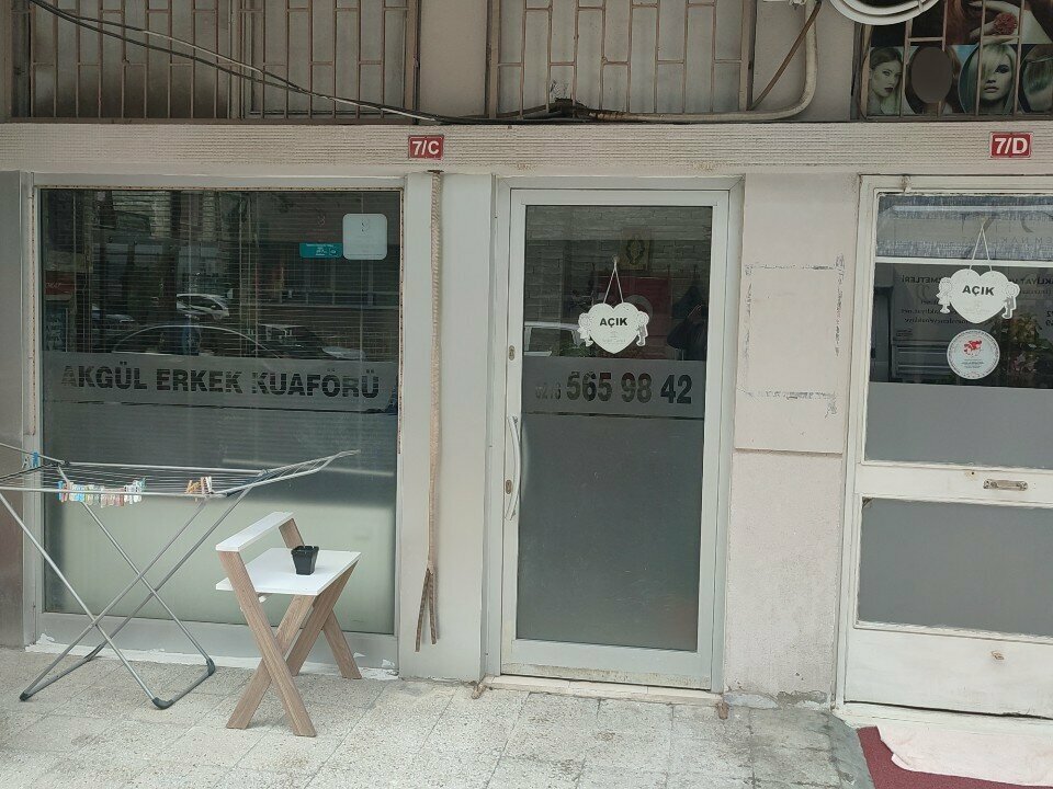 Berberler Akgül Erkek Kuaförü, İstanbul, foto