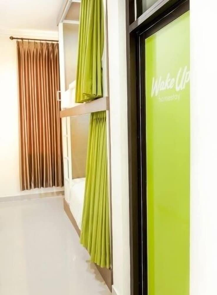 Otel Wakeup Homestay - Hostel, Yogyakarta, foto