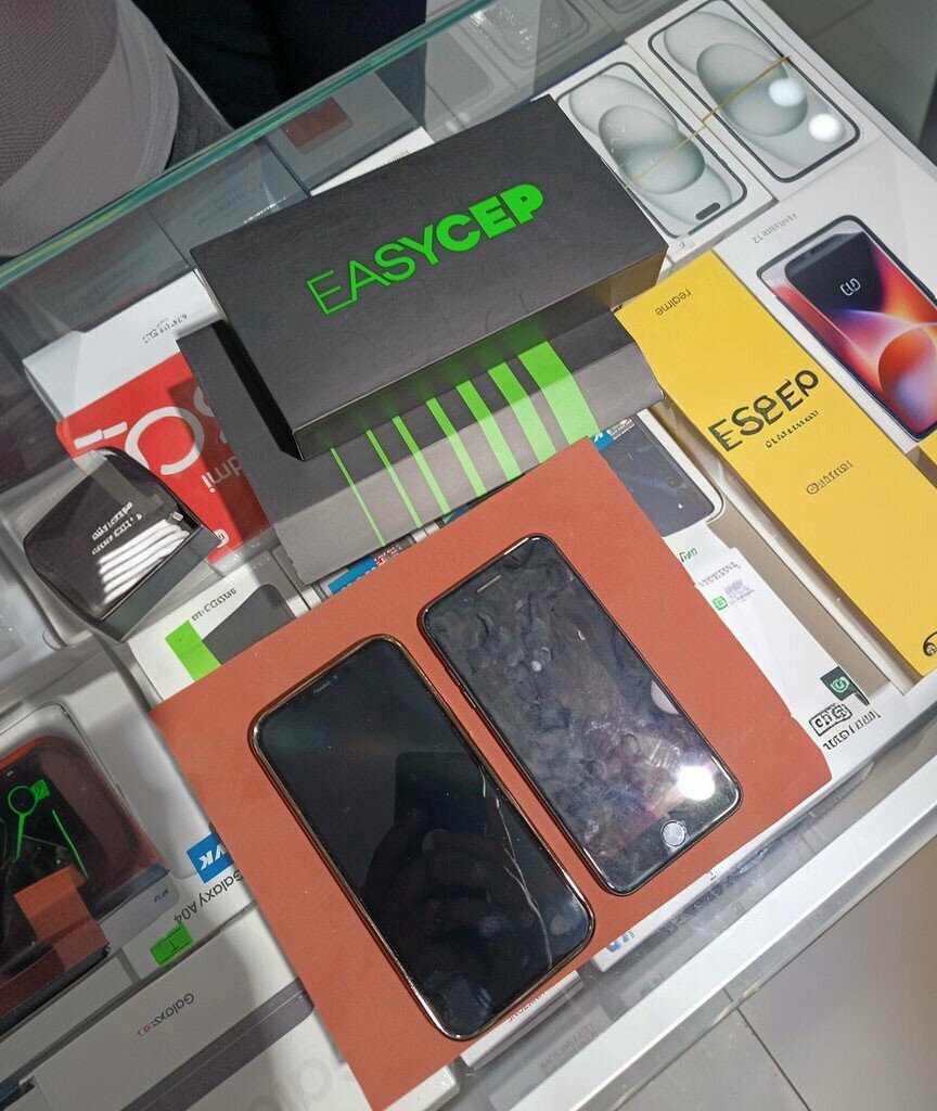Cep telefonu ve aksesuarları satış mağazaları EasyCep, İstanbul, foto