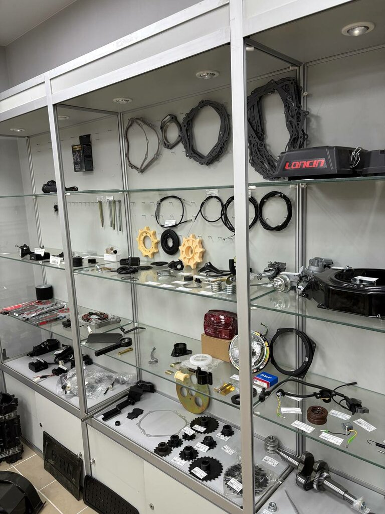 Motosiklet yedek parçaları Petroltech, Vologda, foto
