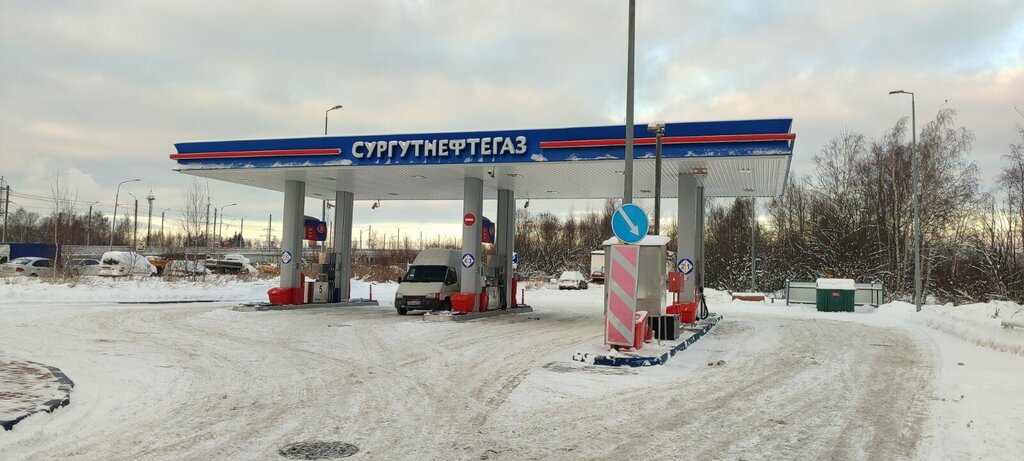 Benzin istasyonu Сургутнефтегаз, Saint‑Petersburg, foto