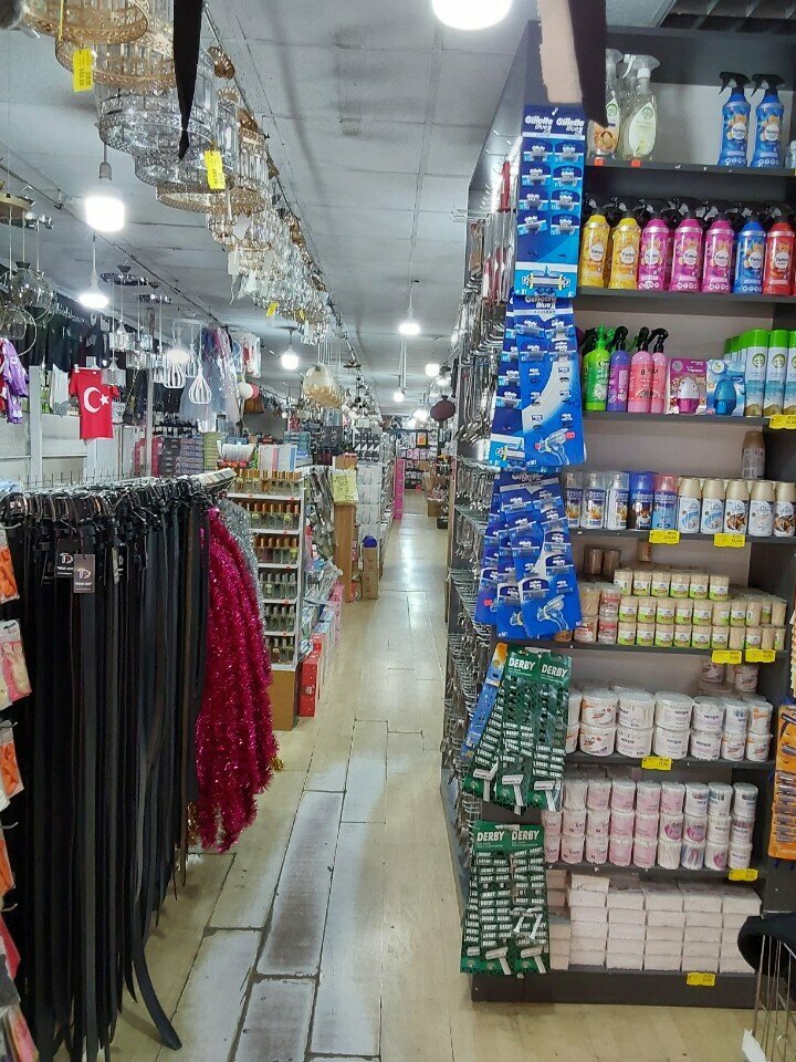 Ucuzluk mağazası Yok Yok Center, İstanbul, foto