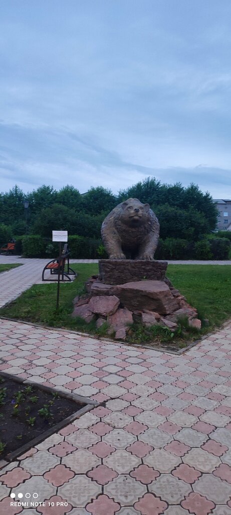 Tren istasyonu Zheleznodorozhnaya stantsiya Uzhur, Ujur, foto