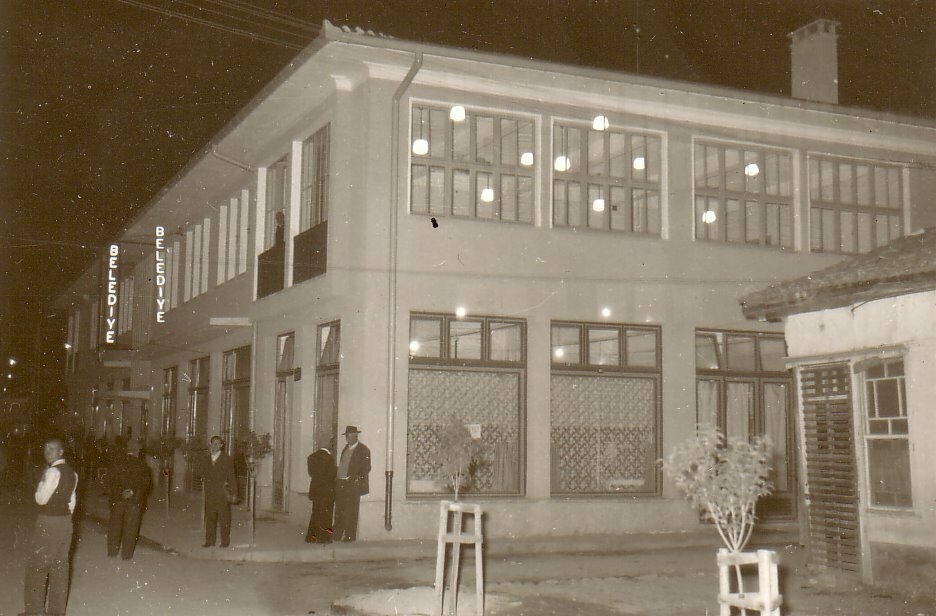 Sivil toplum kuruluşları Ss Esnaf Ve Satakarlar Kredi Kefalet Kooperatifi, Edremit, foto