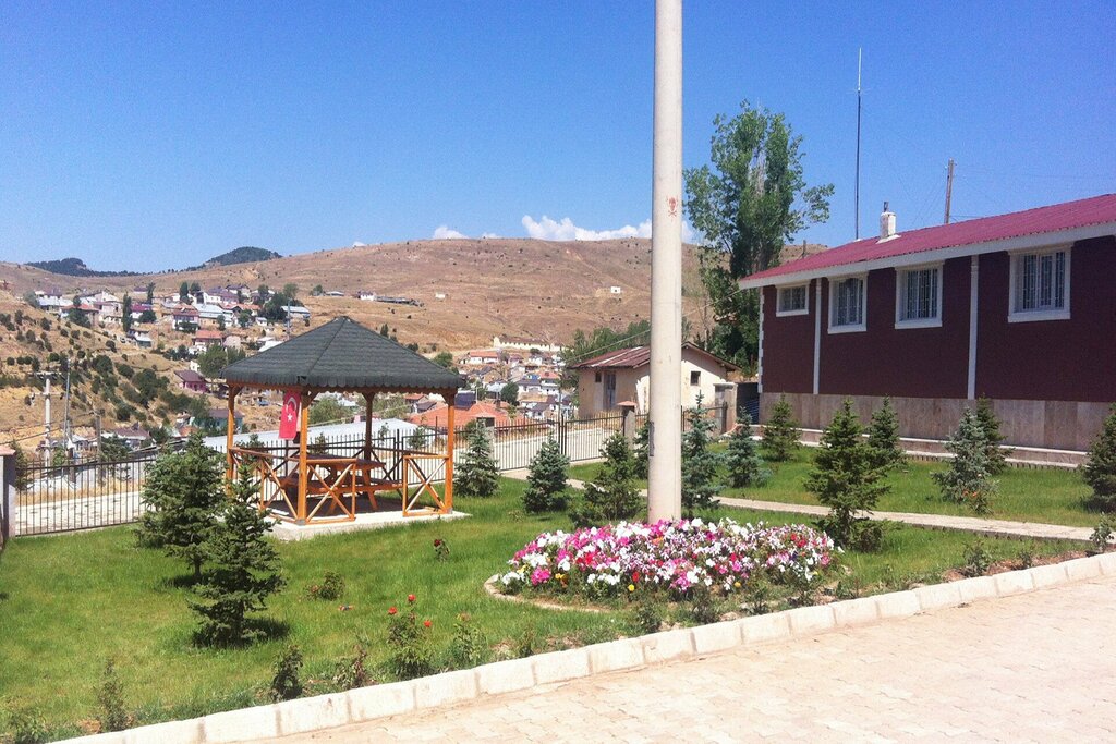 Belediyeler, devlet daireleri Gümüşgöze Belediyesi, Kelkit, foto