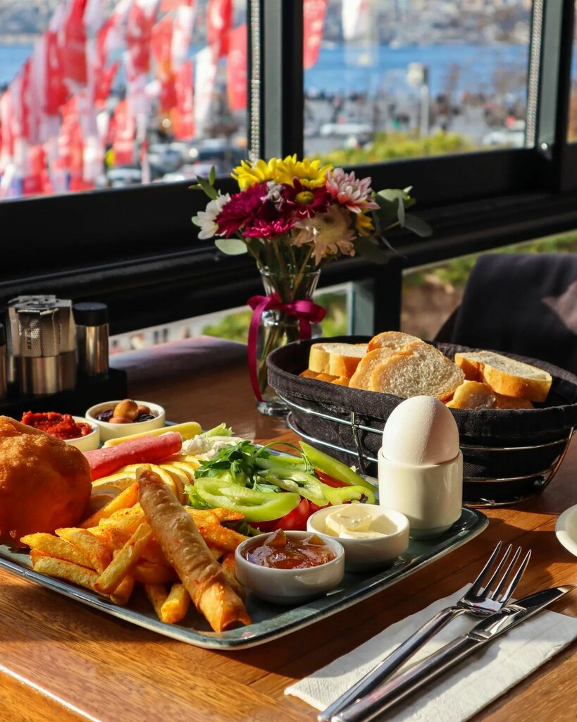 Kafe Mesut Cafe Restoran, Ayvalık, foto