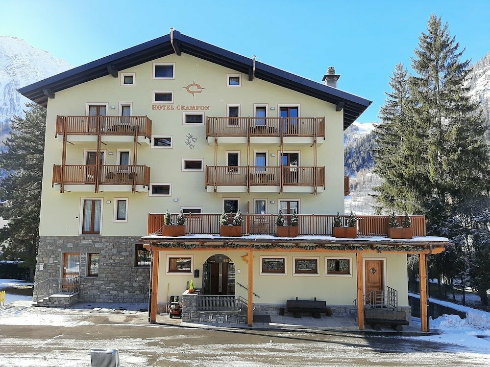 Otel Hotel Crampon, Aosta Vadisi, foto
