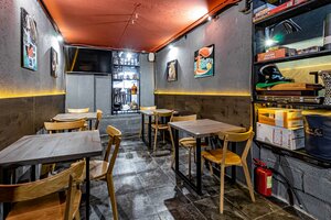 Pour and fry (Piatra Mscislawca Street No:8, Minsk), bar  Minsk'ten