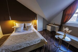 Grig’s (Klubnaya ulitsa No:6Б), otel  Kislovodsk'tan