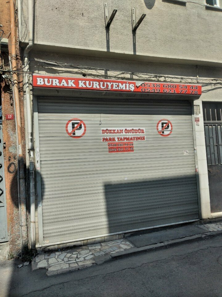 Gıda malzemeleri ve baharatlar Aydın Kuruyemiş, İstanbul, foto