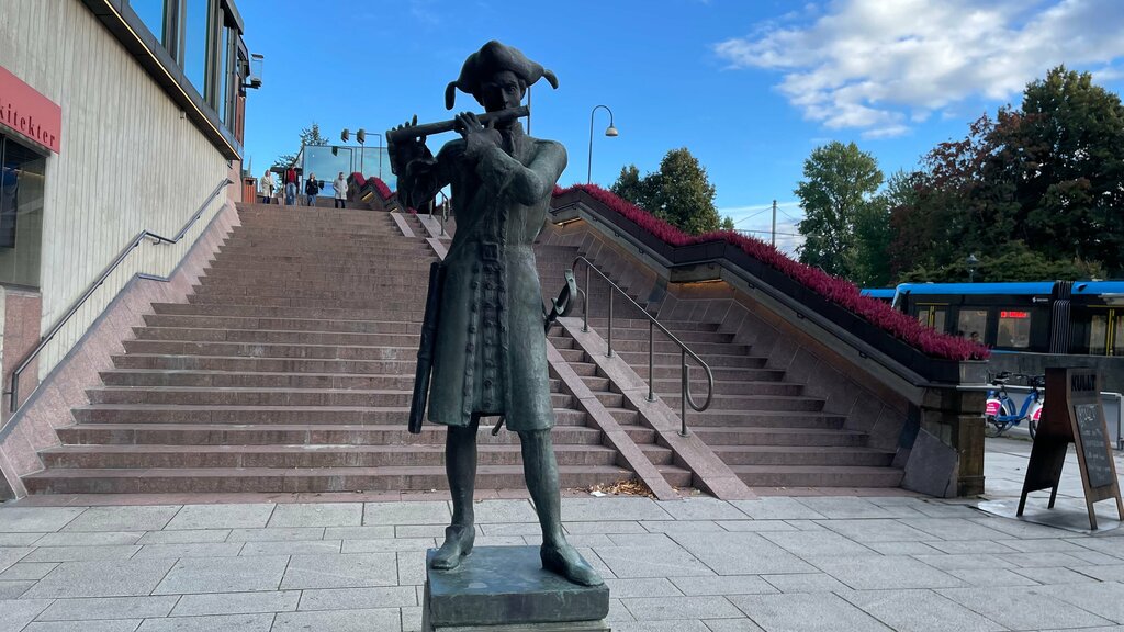 Park, sokak heykeli Piperen i Piperviken, Oslo, foto