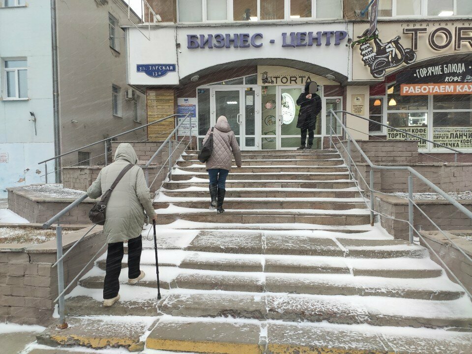 Gazete ve dergiler Argumenty i Fakty, Omsk, foto