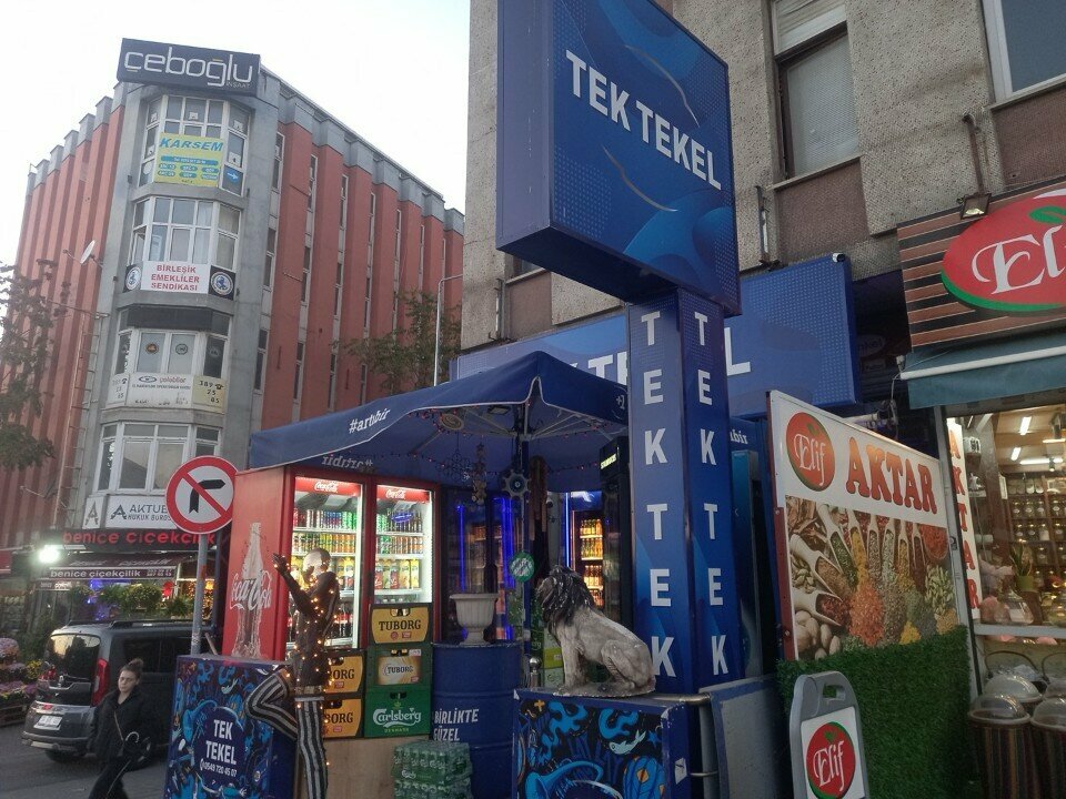 Alkollü içecekler Tek tekel, İstanbul, foto