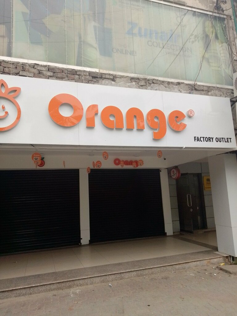 Giyim mağazası Orange brand, Lahor, foto