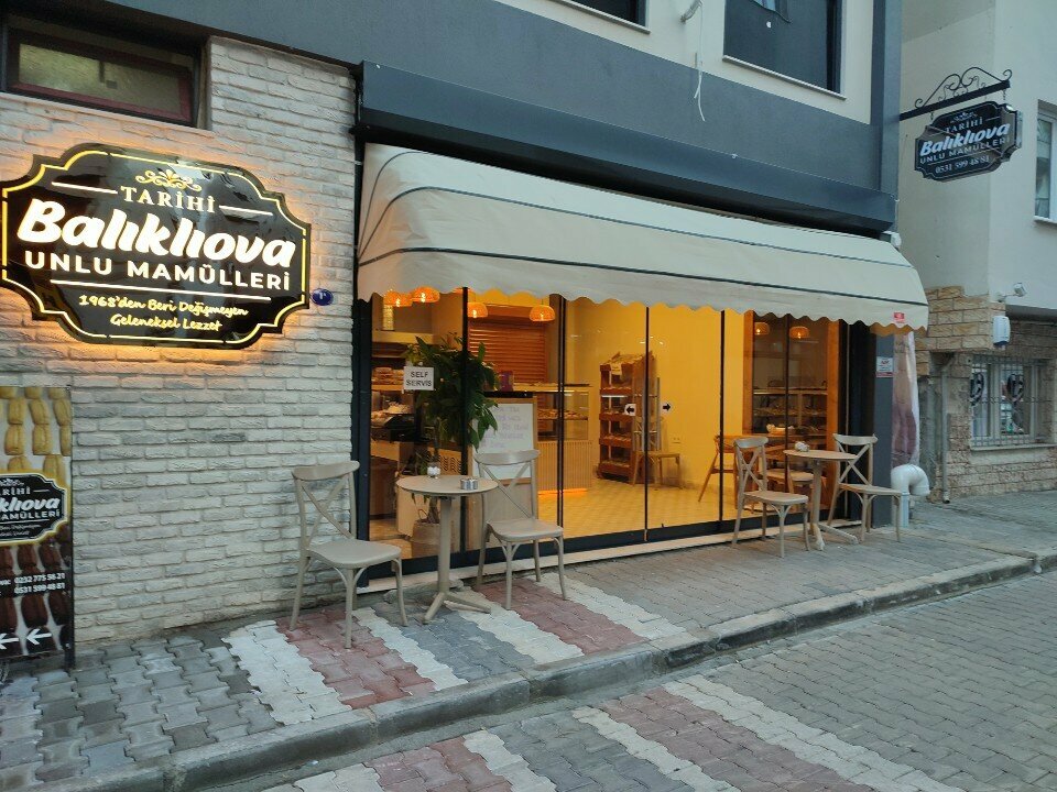 Un ve tahıllar Tarihi Balıklıova Unlu Mamülleri, İzmir, foto