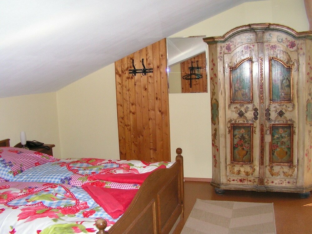 Otel Hotel Garni Haus Alpine, Bavyera, foto