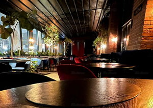 Slava (Vyatskaya Street No:27с7), restoran  Moskova'dan