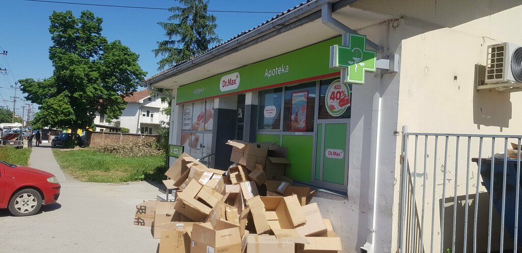 Eczaneler Dr. Max, Güney Backa İlçesi, foto