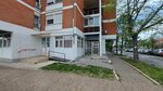 Геронтолошки Центар Никола Тесла (Bulevar Slobodana Jovanovića No:29), tıp merkezleri ve klinikler  Novi Sad'dan