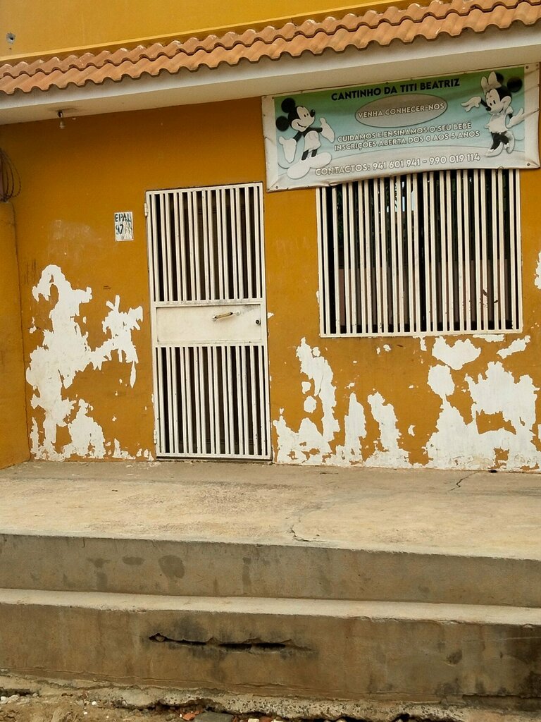 Kantin, yemekhane Cantinho da Titi Beatriz, Loanda, foto