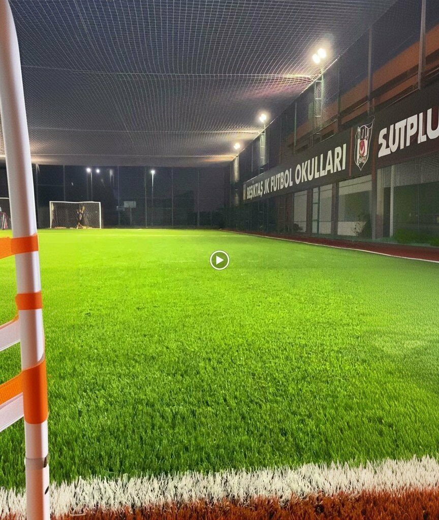 Spor alanı YTÜ Davutpaşa Kampüs Halısahası, İstanbul, foto