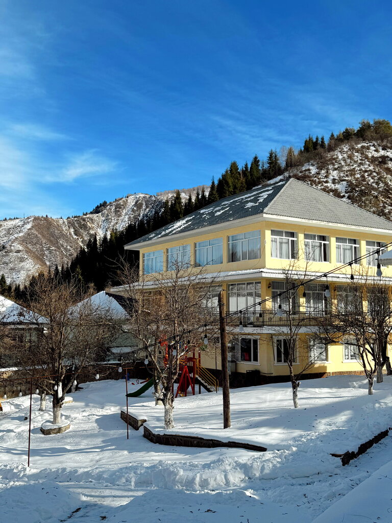 Resort oteller, tesisler Tau Shyraq, Almatı, foto