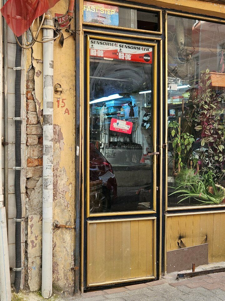 Terziler Terzi Gürol, İstanbul, foto