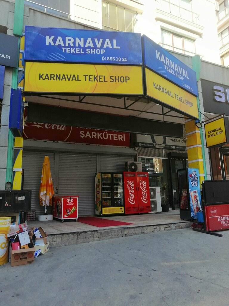 Alkollü içecekler Karnaval Tekel Shop & Şarküteri, İstanbul, foto