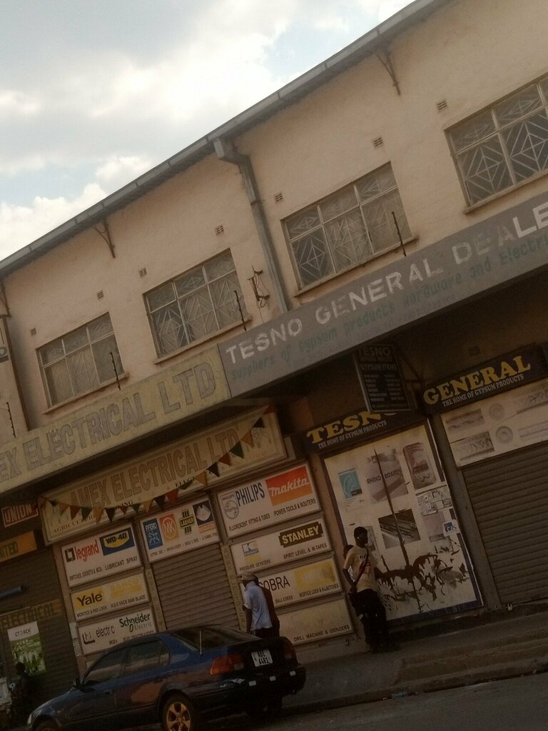 Mobilya mağazaları Amex Electrical & Hardware, Lusaka, foto