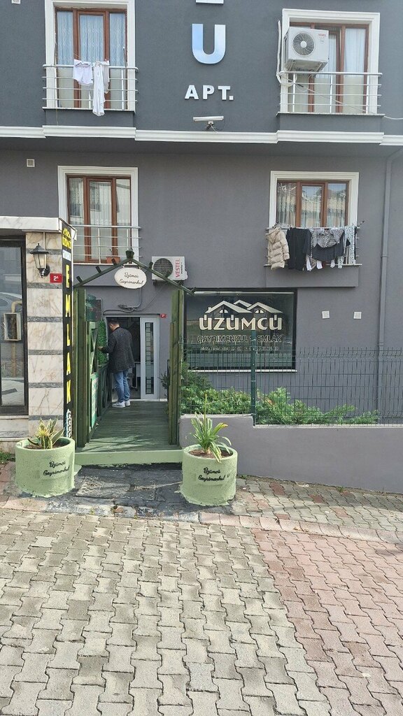 Emlak ofisi Üzümcü Gayrimenkul & Emlak, İstanbul, foto