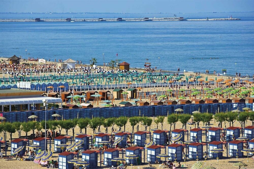 Otel Hotel Ragno D'Oro, Dünya, foto