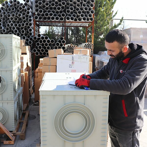 i̇nşaat makinaları ve ekipmanları Hakelsu Tesisat Hırdavat İnşaat Turizm Sanayi Ve Ticaret Limited Şirketi, İzmir, foto