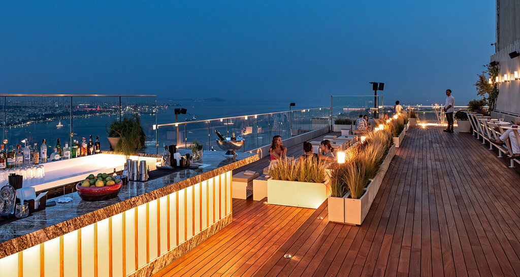 Bar Upperist, İstanbul, foto