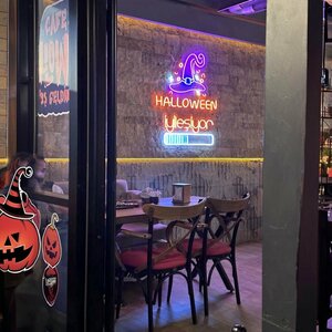 Bolu Halloween Coffee (Bolu, Bolu Merkez, Tabaklar Mah., Börekçiler Sok., 5), kahve dükkanları  Bolu'dan