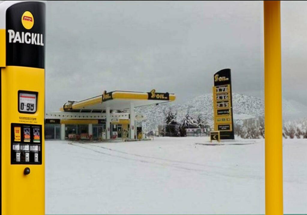 Benzin istasyonu Soil, Burdur, foto