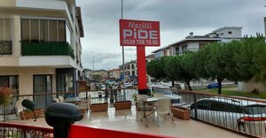 Nazilli Pide Güzelbahçe (İzmir, Güzelbahçe, Yelki Mah., Atatürk Cad. No:16/A), restoran  Güzelbahçe'den