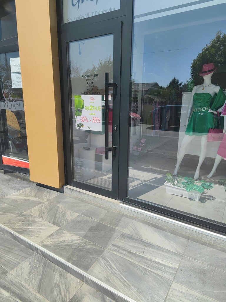 Giyim mağazası Butik GaGa, Belgrad, foto